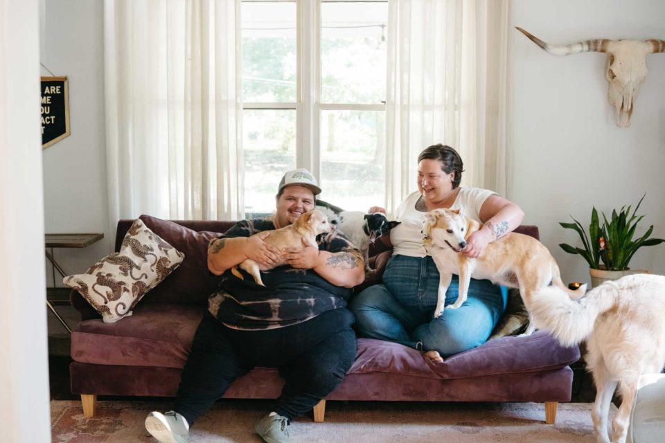 Plus Size Furniture Guide: DreamSofa Review & Why Custom Matters