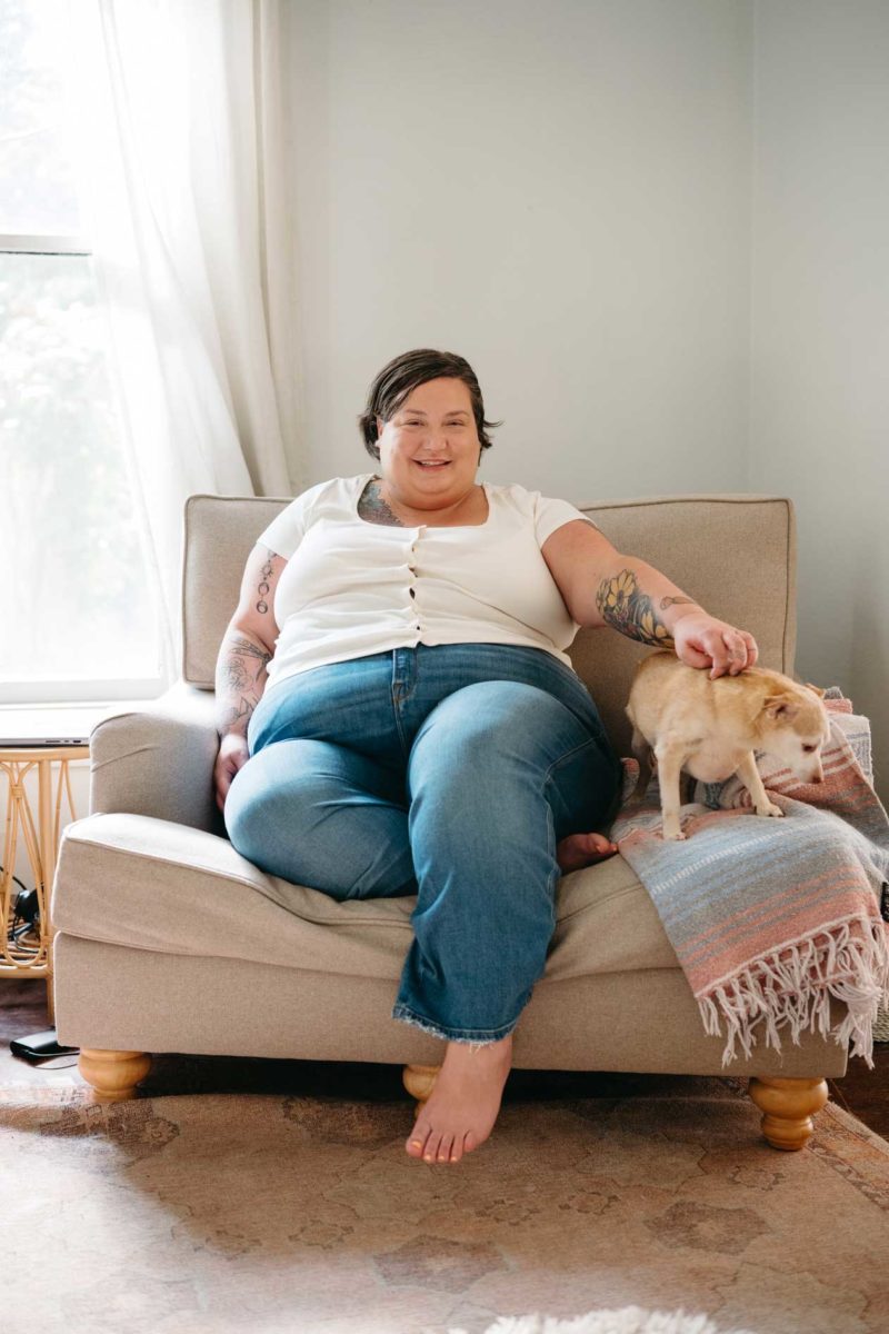 Plus Size Furniture Guide: DreamSofa Review & Why Custom Matters